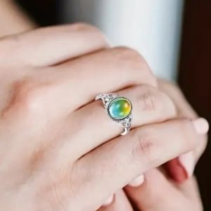 Jewelry | Vintage Celtic Knot Mood Ring | Poshmark